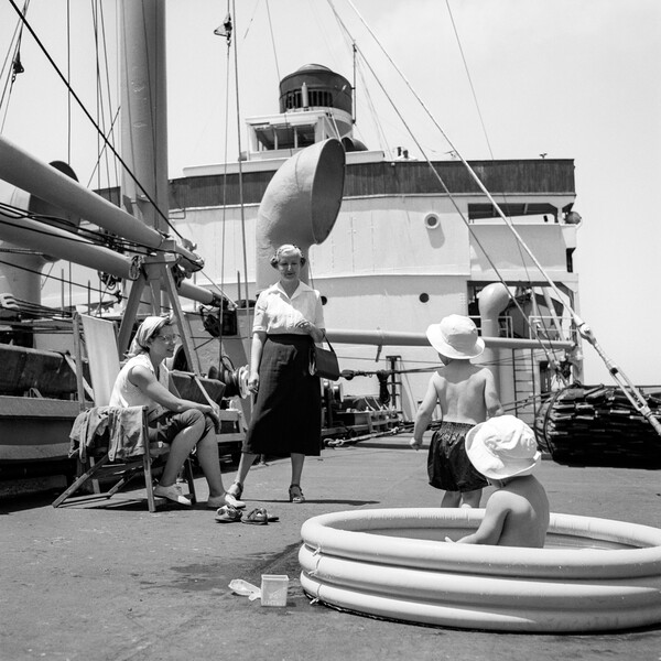 Η Ελλάδα της δεκαετίας του 1950 με τον φακό του Robert McCabe | LiFO